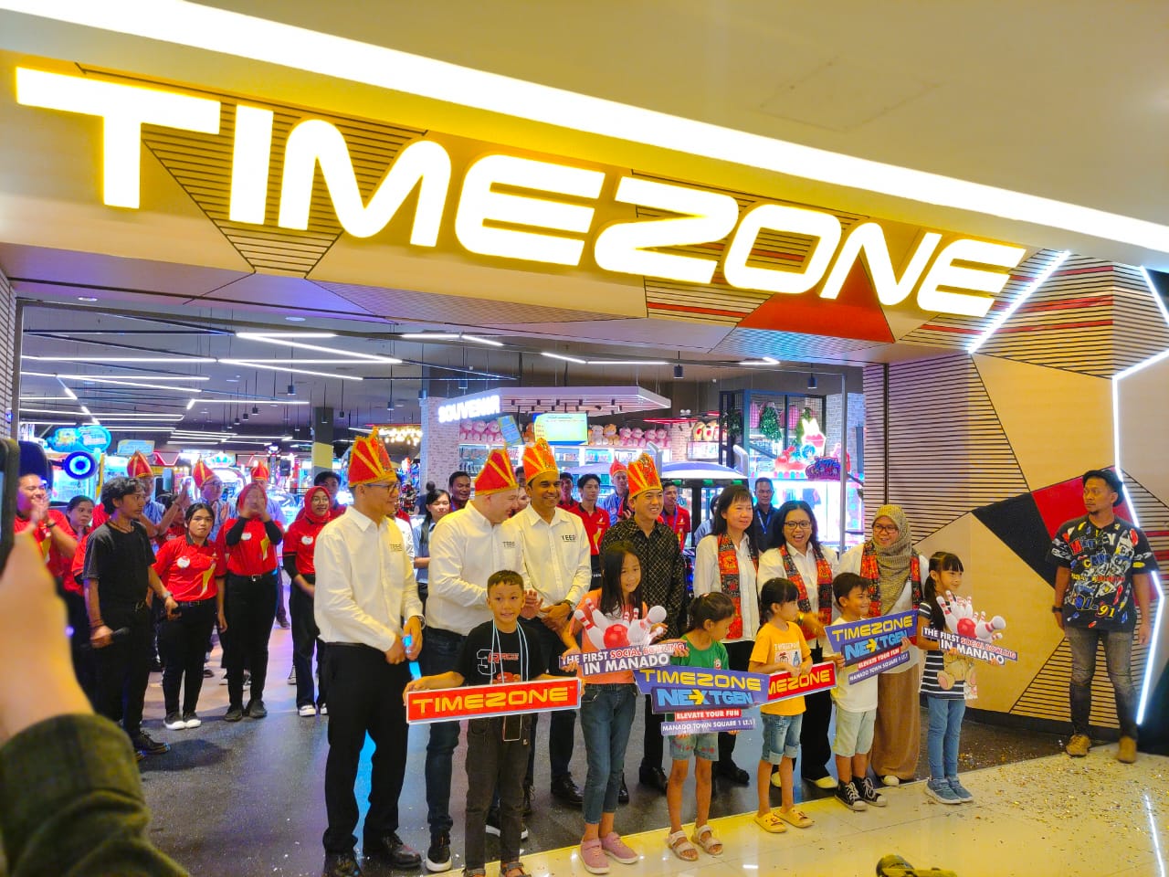 Venue Terbaru Timezone Mantos Menawarkan Lebih dari 108++ Games ...